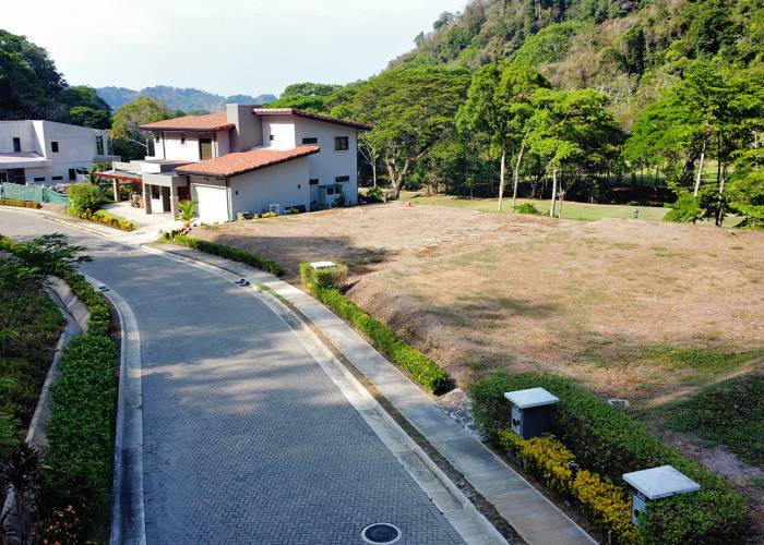 Lot 6 Fairway | HRG Properties & Rentals